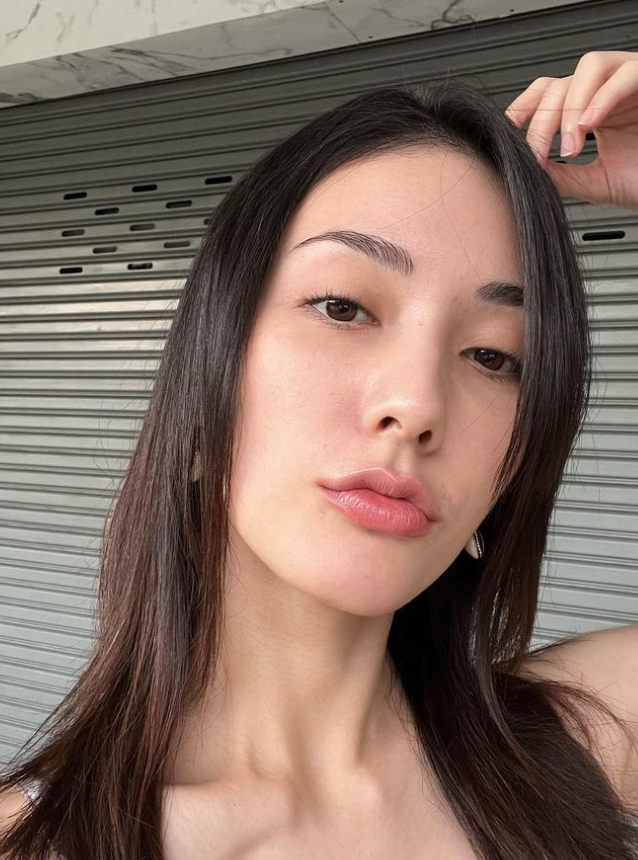 เปิดวาร์ป มีนา ริณา สาวสวยดาวรุ่ง พุ่งแรง สายตาสุดขยี้หัวใจ ละลายแง้ว